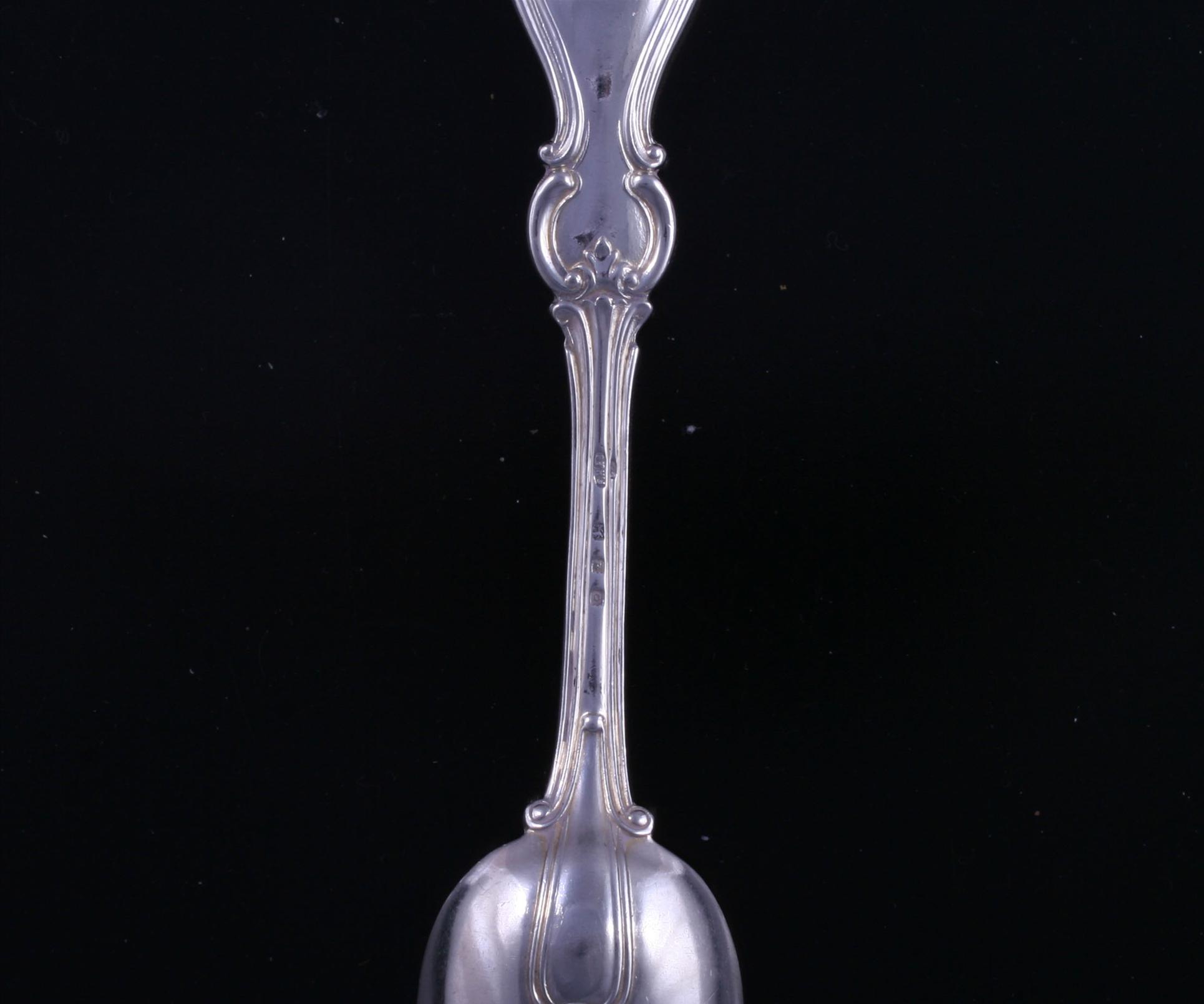 A George V Albert pattern sterling silver dessert spoon ...