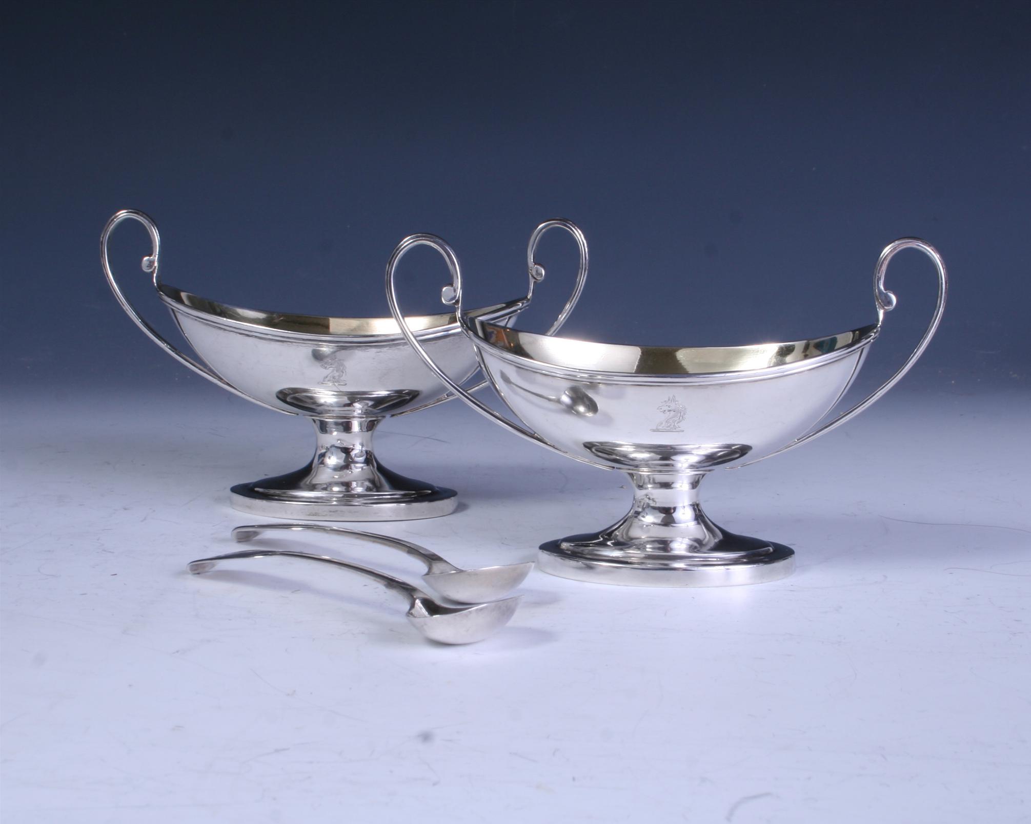 Pair Victorian silver salts : MyFamilySilver.com