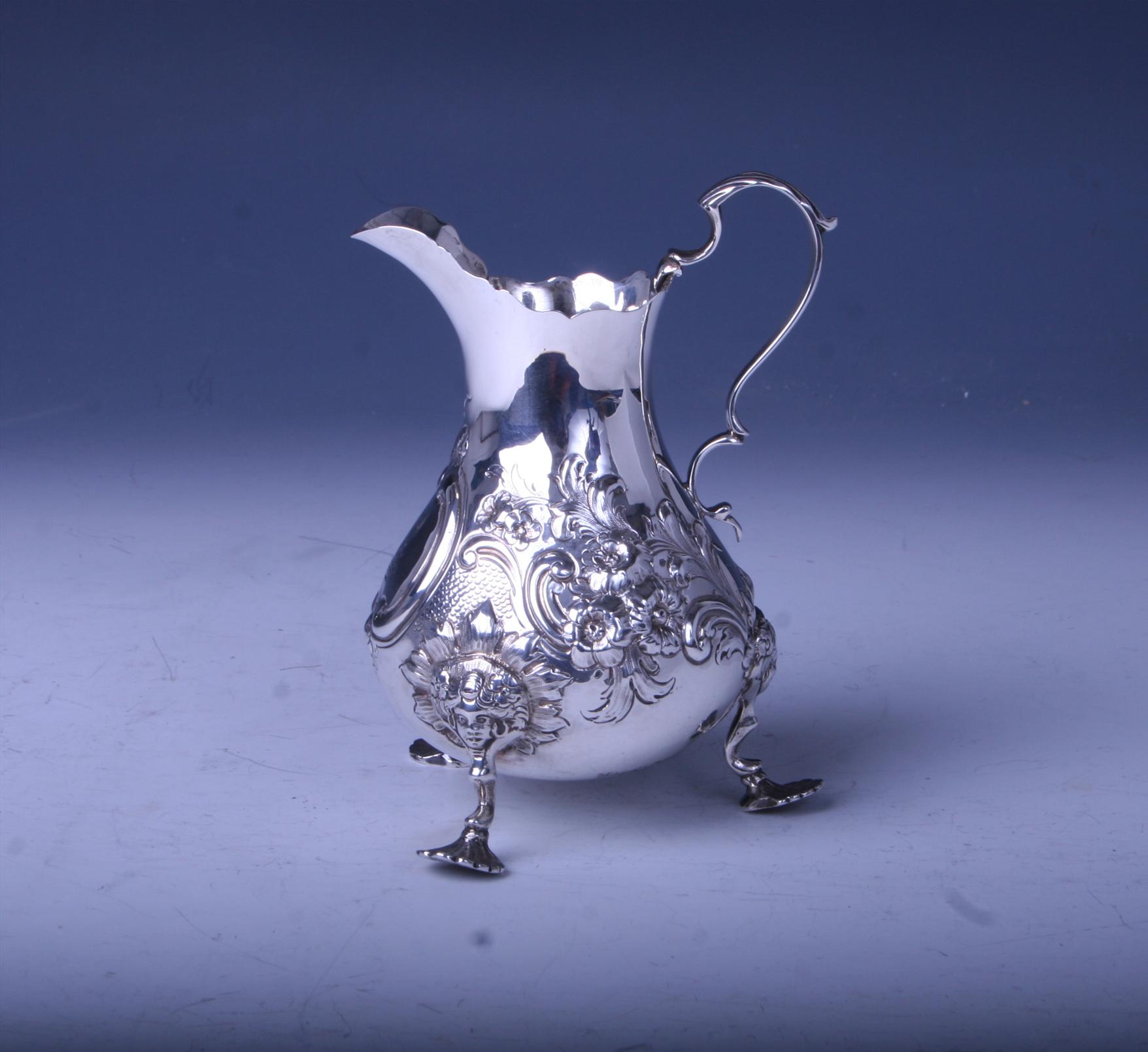 A Victorian sterling silver cream jug : MyFamilySilver.com