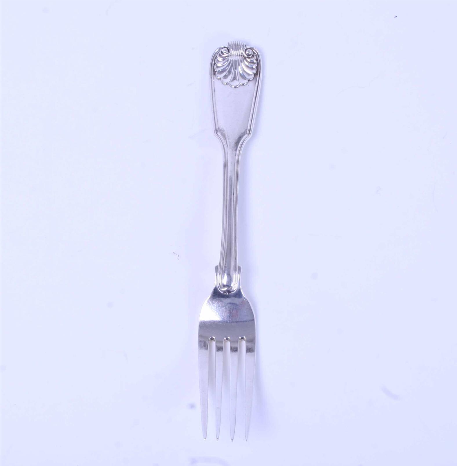 A Victorian sterling silver fiddle, thread and shell pattern table fork : MyFamilySilver.com