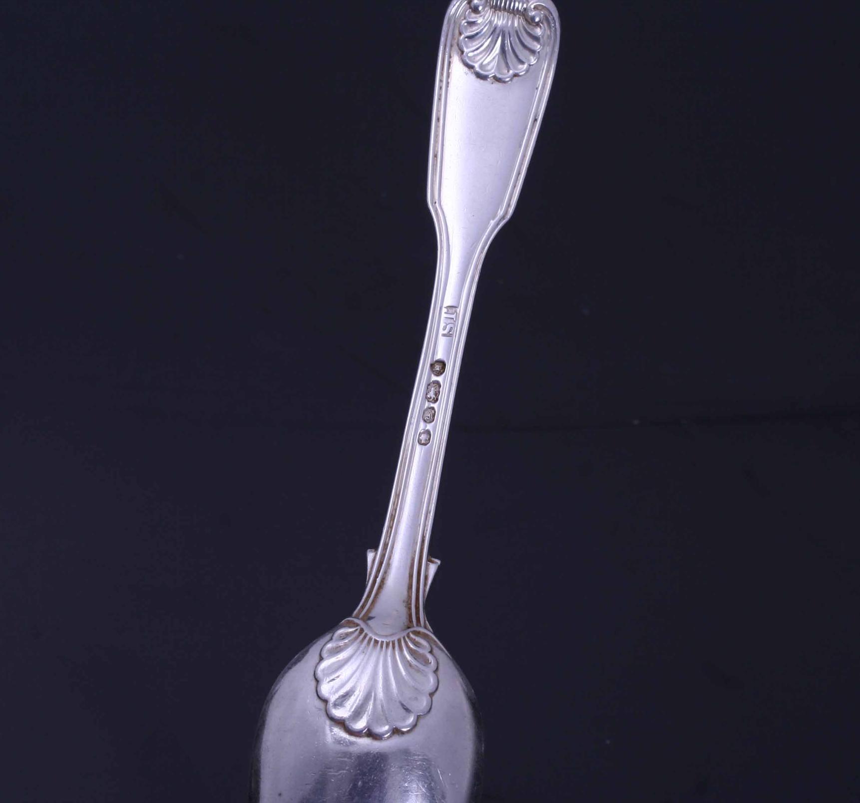 A Victorian sterling silver fiddle, thread and shell pattern teaspoon ...