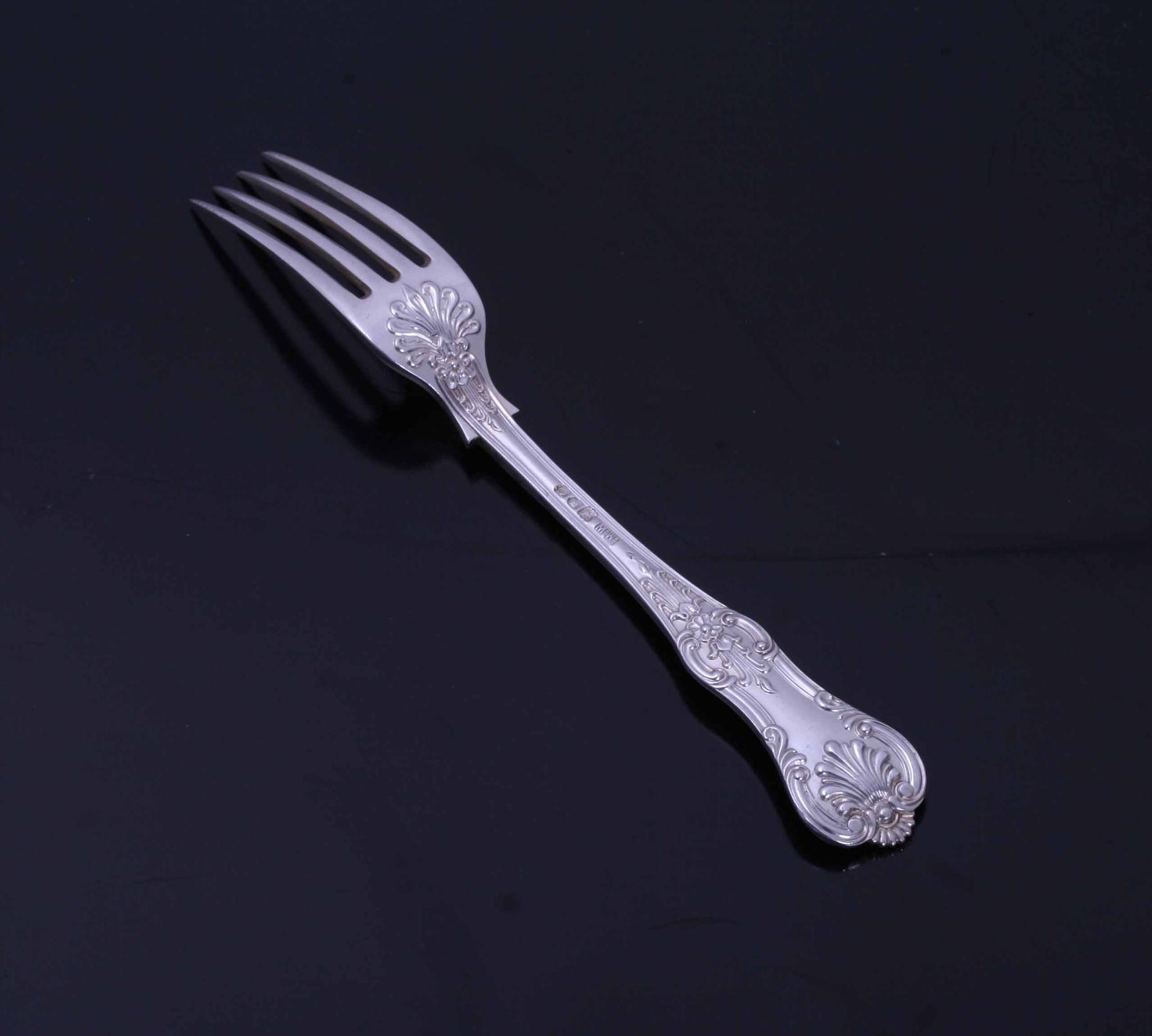 A Victorian Queen's pattern sterling silver dessert fork ...