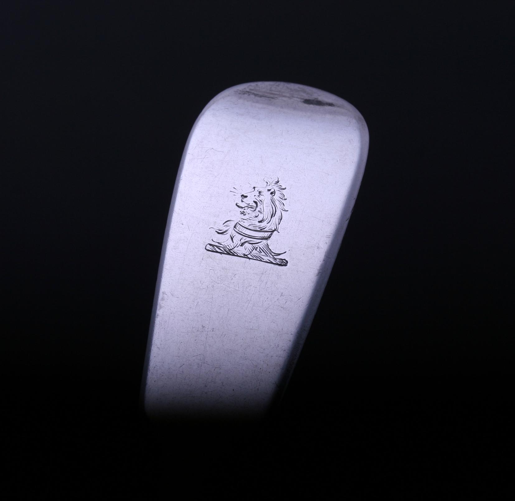 A Victorian sterling silver fiddle pattern table spoon : MyFamilySilver.com