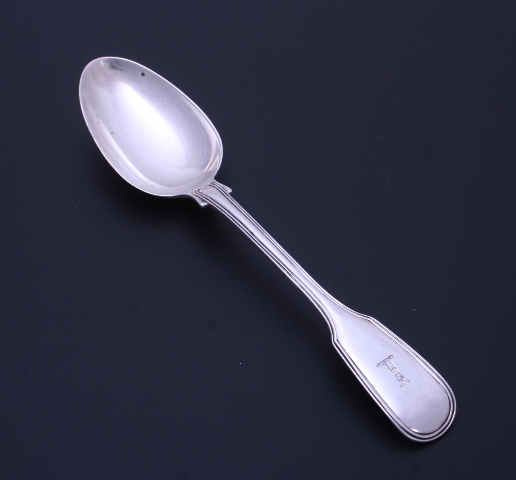 A Victorian sterling silver fiddle and thread pattern table spoon ...
