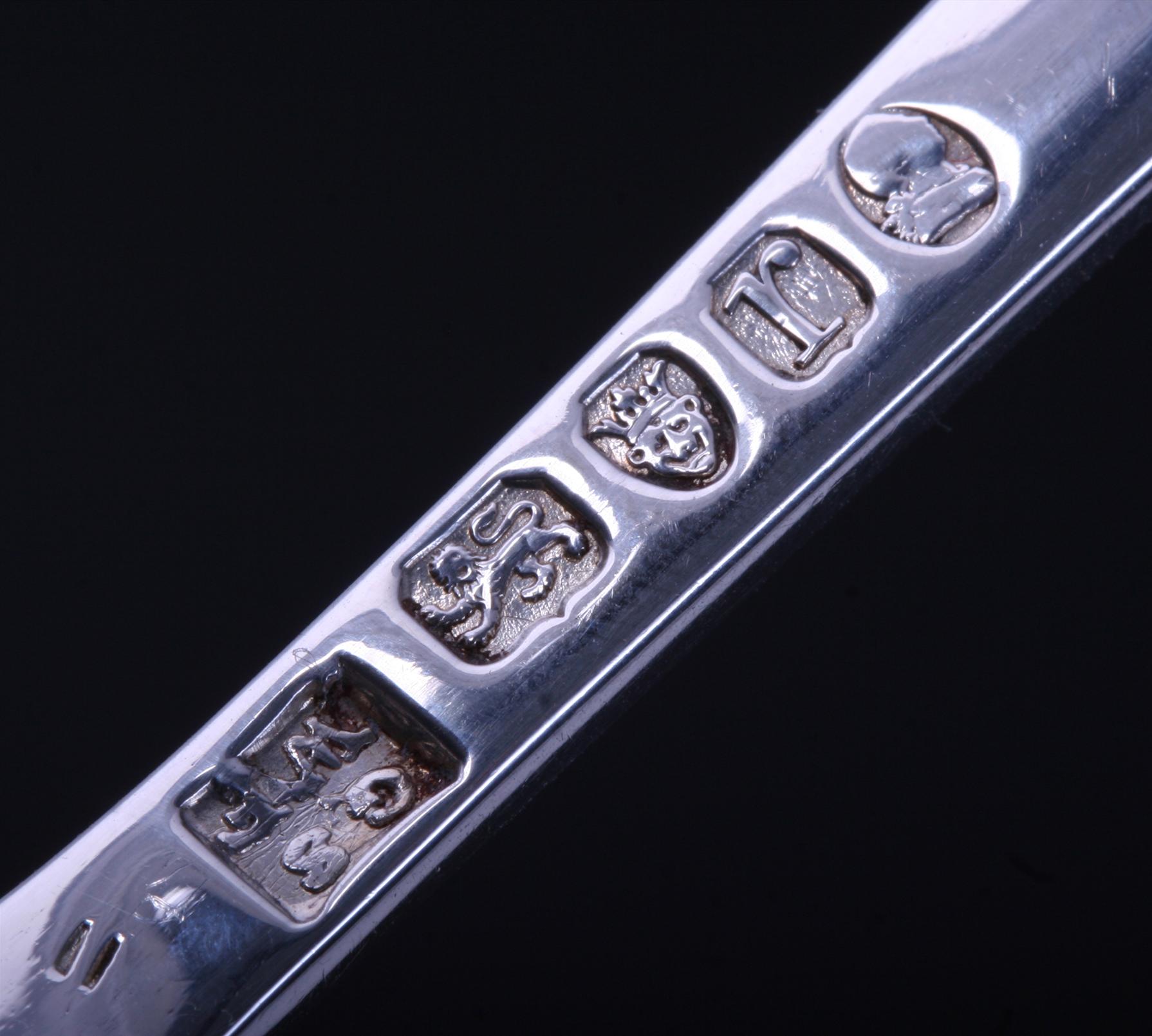 A fine George III sterling silver bone marrow spoon : MyFamilySilver.com