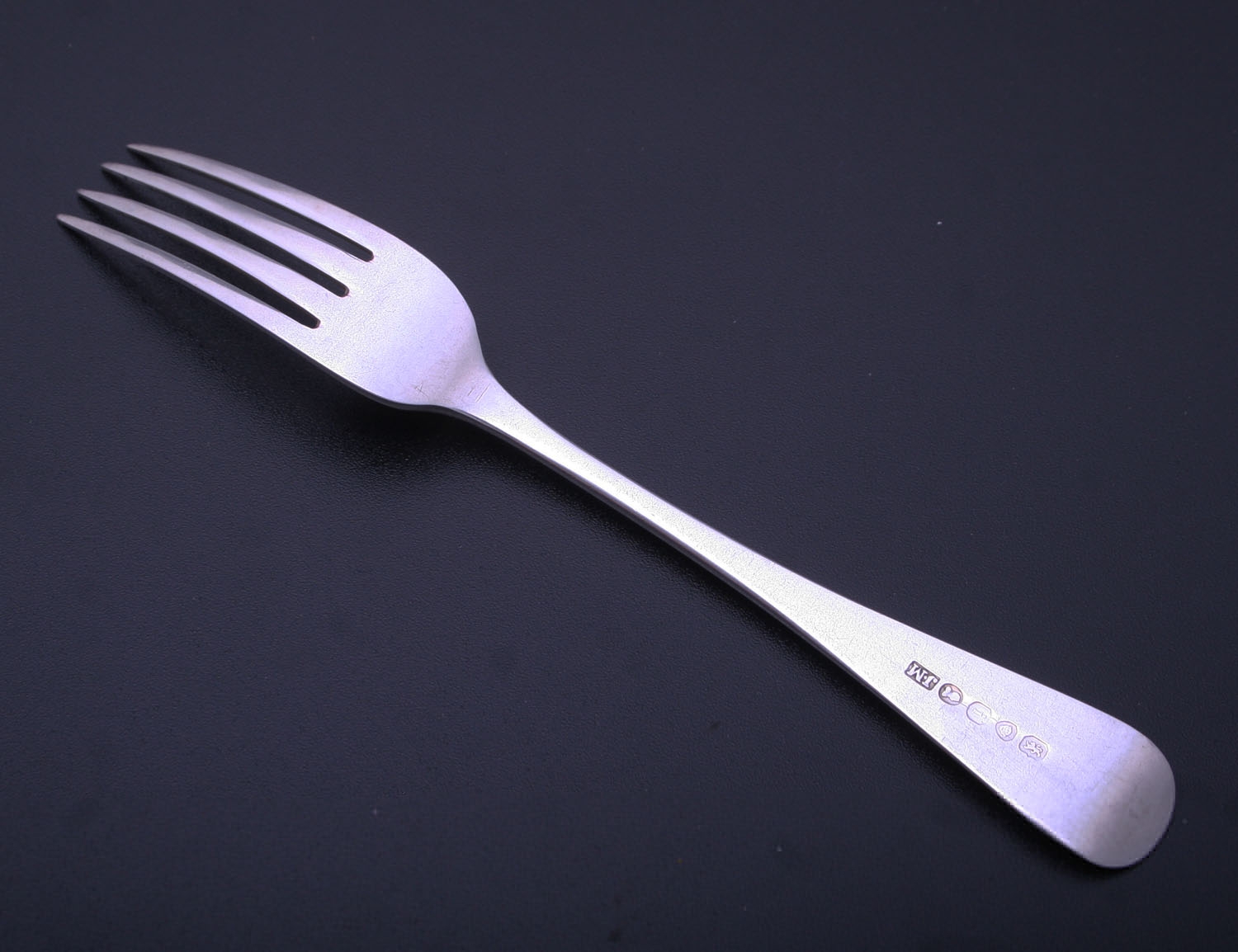 A George IV Old English pattern sterling silver dessert fork ...
