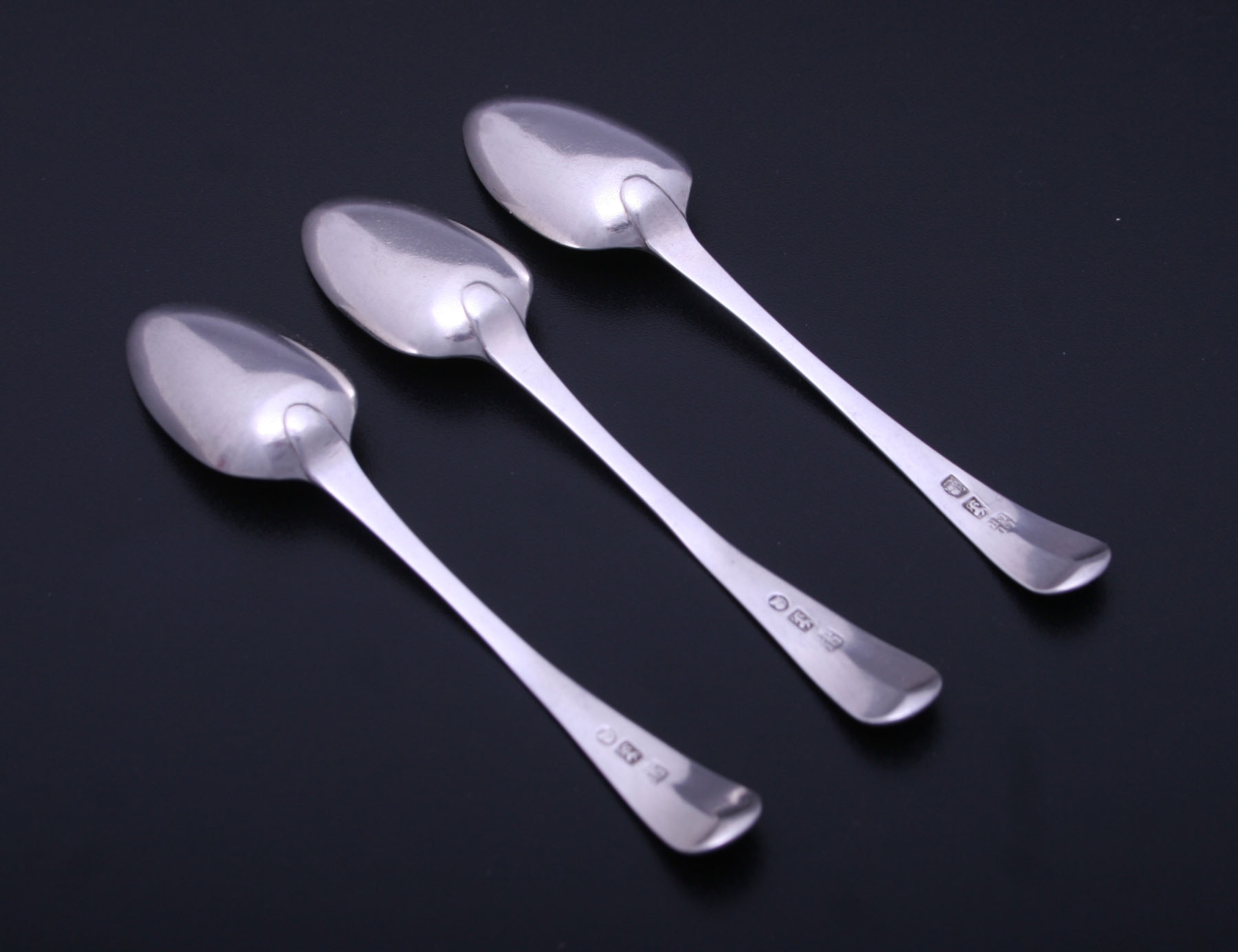 A set of three George III Old English pattern sterling silver teaspoons ...