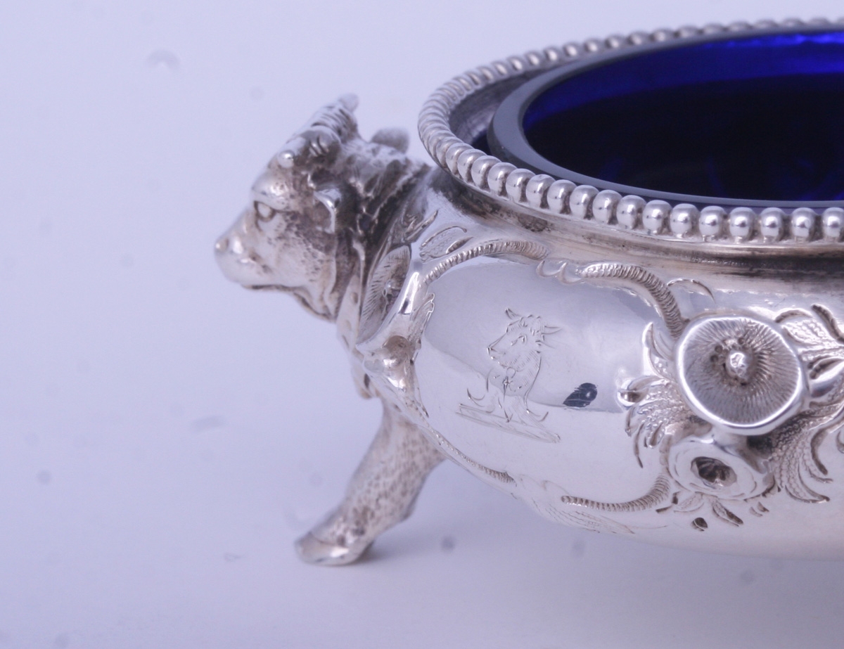 Rare pair of Victorian silver novelty cauldron salts with heraldic ...