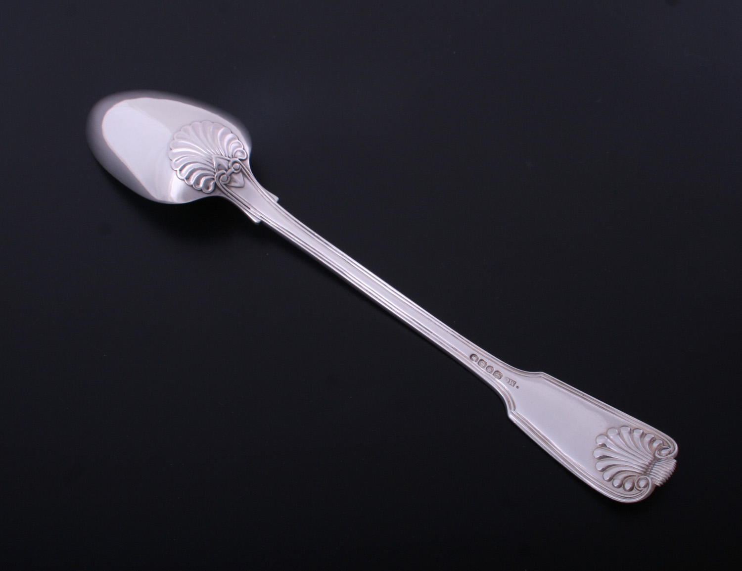 A fine Victorian fiddle, thread and shell pattern sterling silver ...