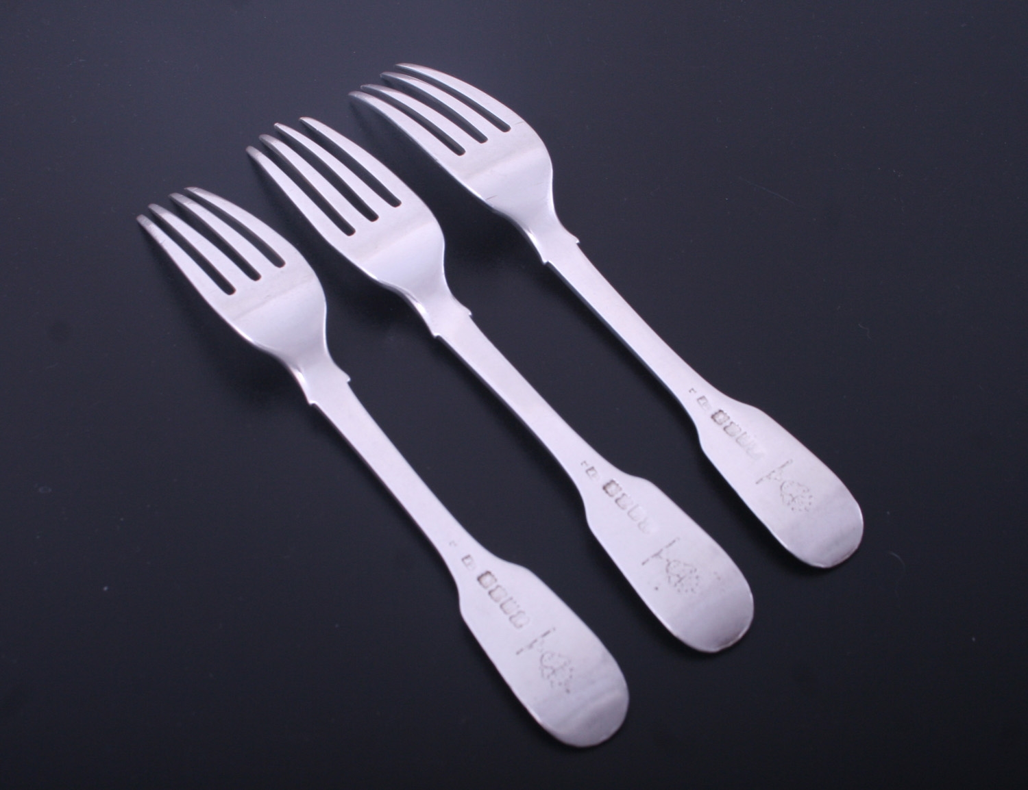 Three Irish William IV sterling silver fiddle pattern dessert forks ...