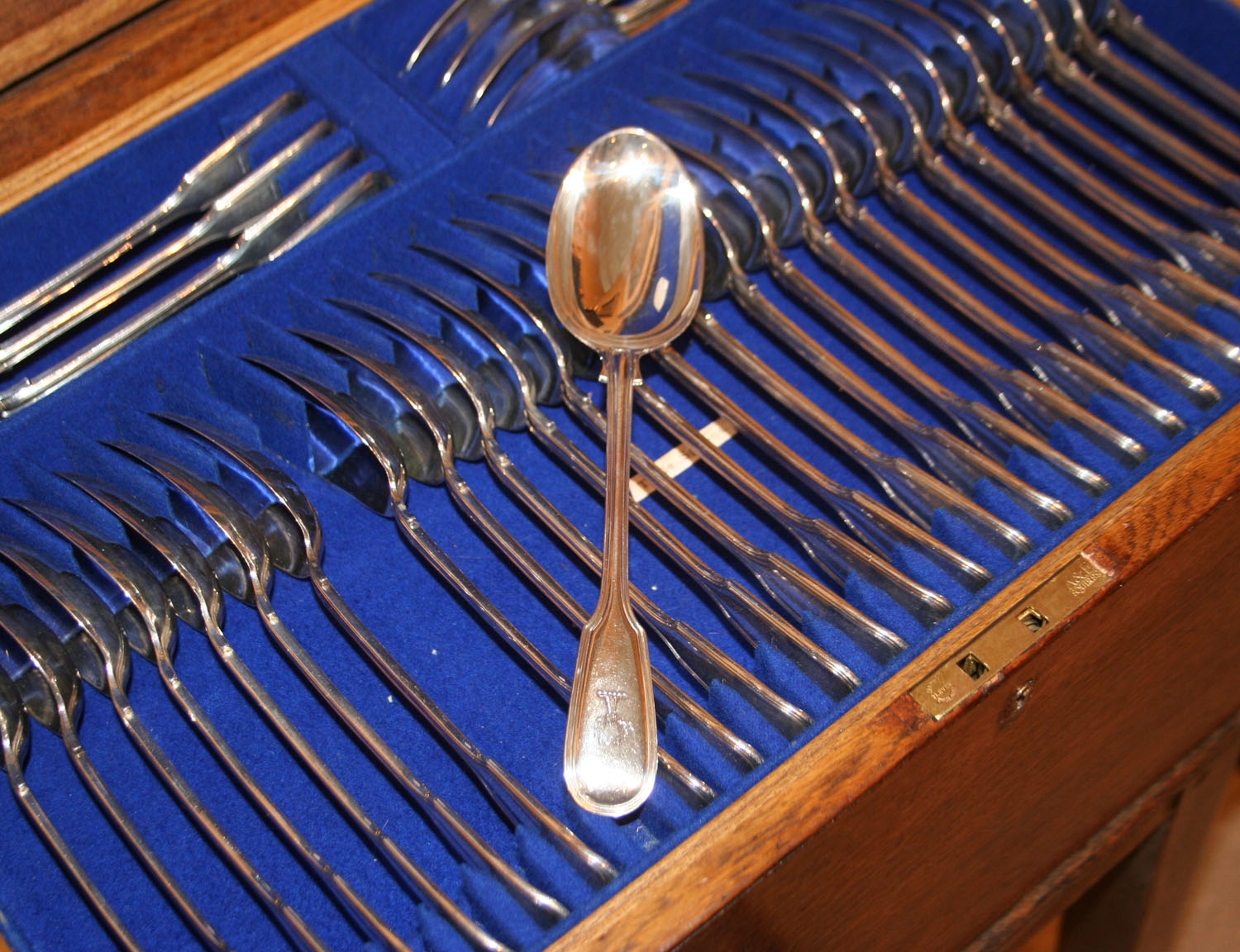 Magnificent and extensive Victorian canteen of fiddle and thread ...