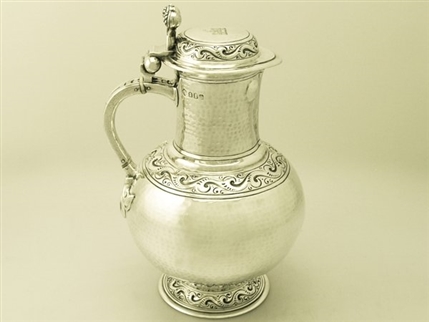 A magnificent, fine and impressive, large antique English Britannia ...